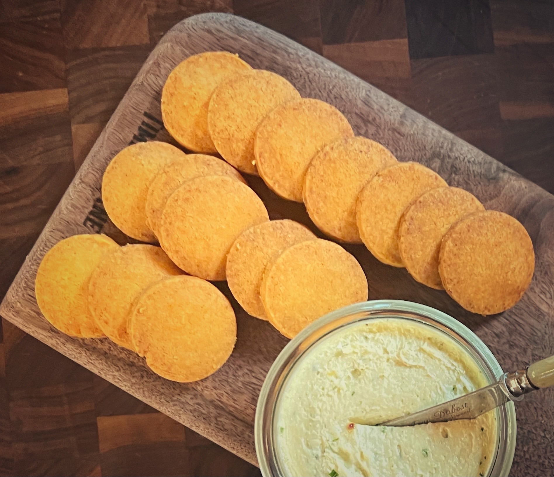 Cheese Snack Crackers - Gentleman Farmer Wines